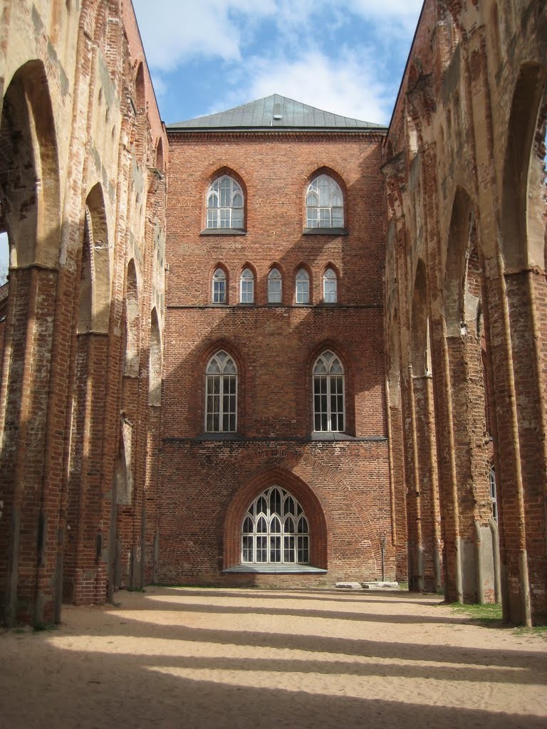📄 Tartu toomkirik - Esitlus Kõne | Kultuur-Kunst - Kunstiajalugu